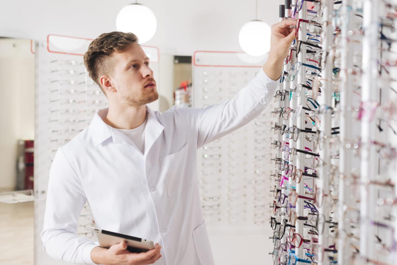 What You Need to Know About Optical Shop Management Systems